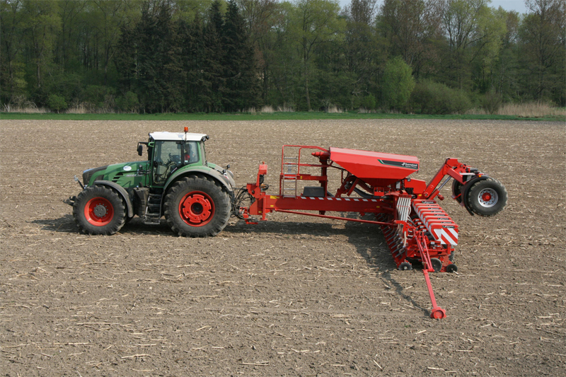 Přesný secí stroj Kverneland Optima TFprofi SX - AGRICO, s.r.o.