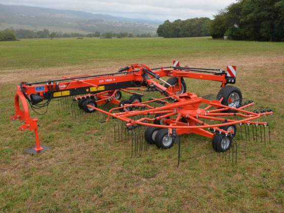 Polonesený shrnovač KUHN GA 6501/7501+ - AGRICO, s.r.o.