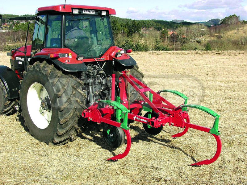 Podrývač Kverneland CLG II. - AGRICO, s.r.o.